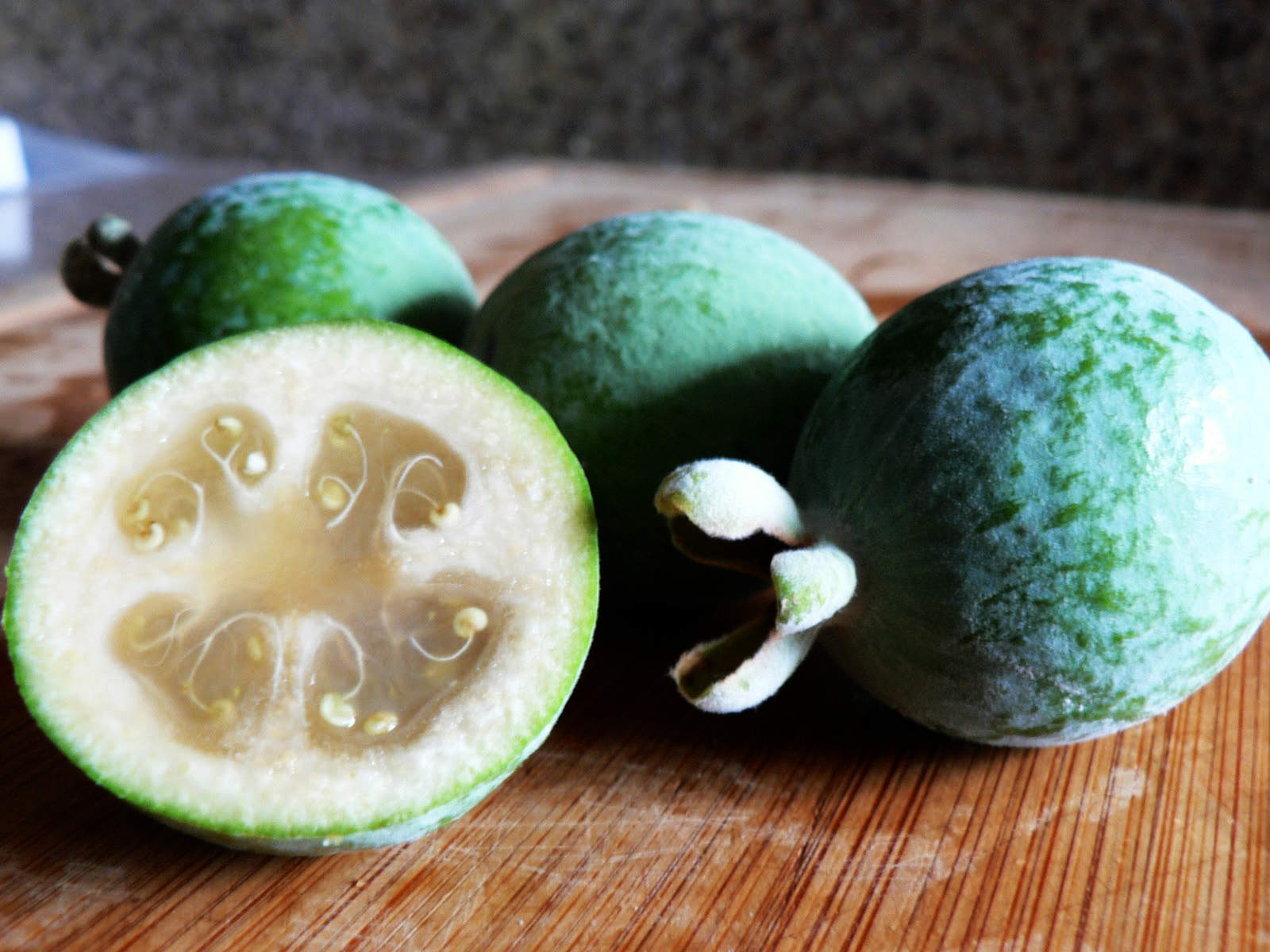 Pineapple Guava/Fieoja Tree